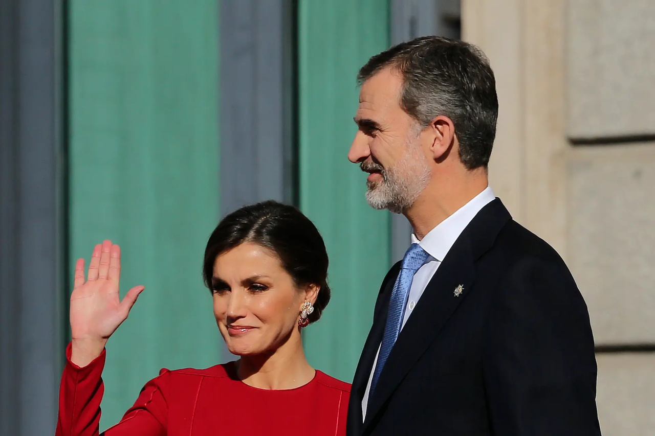 Spanish King and Queen Arrive in Angola on Monday • 360 Mozambique Spanish King and Queen Arrive in Angola on Monday • 360 Mozambique